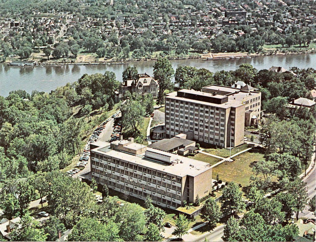 Women’s History Facts – Edgecliff College | Walnut Hills Historical Society